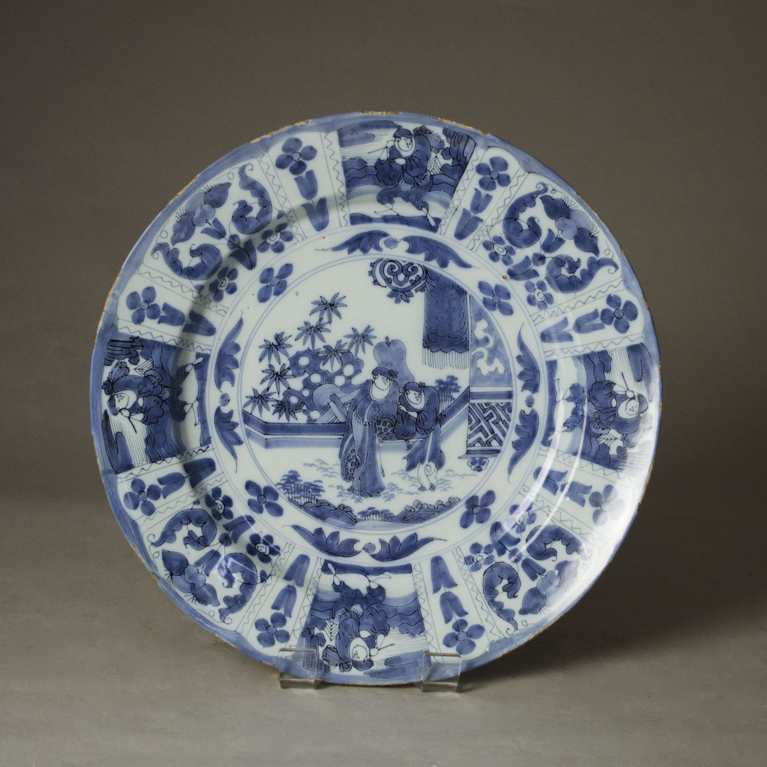 Large Dutch Delft Kraak Style Dish - ROBIN MARTIN ANTIQUES