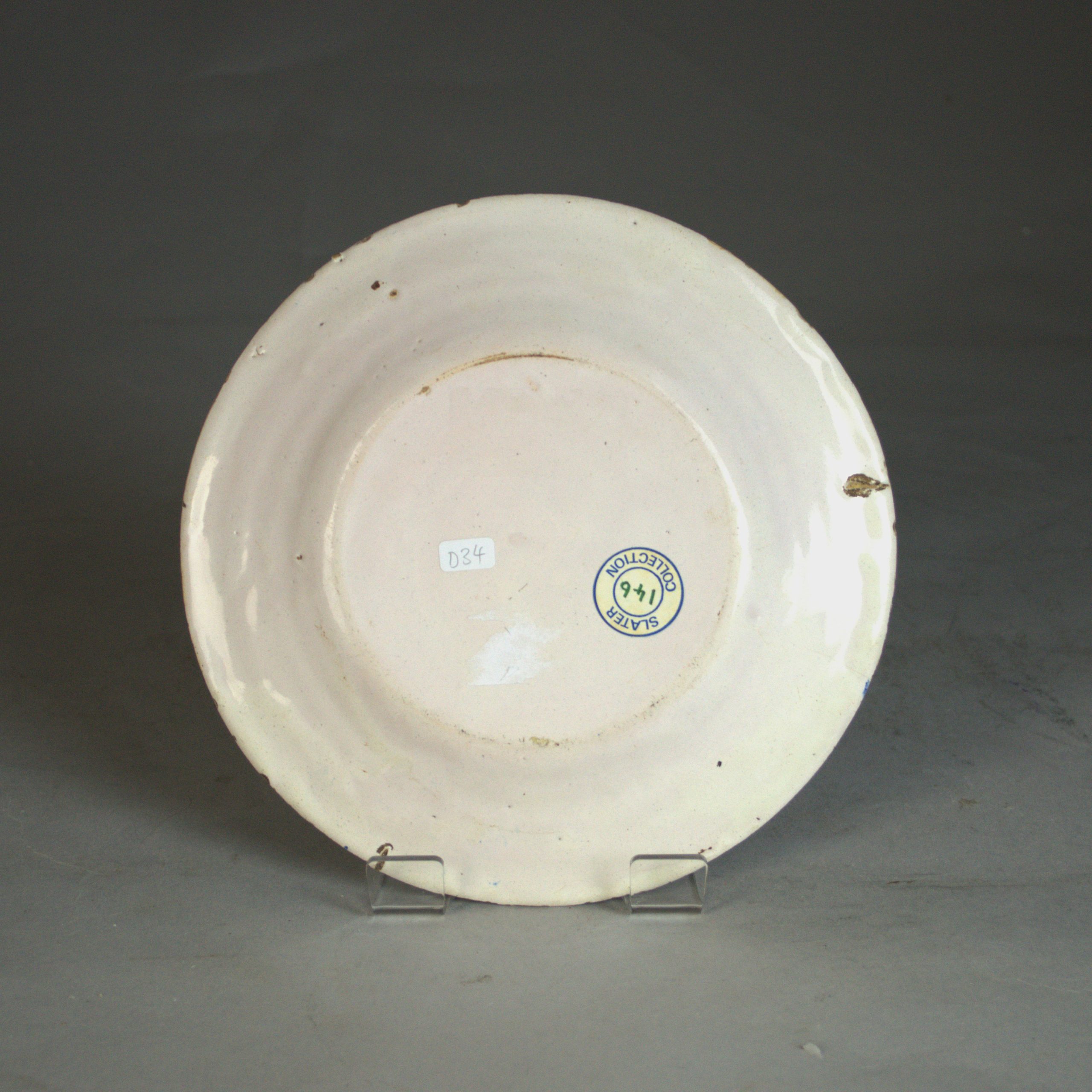 Two English Delftware Circular Dishes - ROBIN MARTIN ANTIQUES